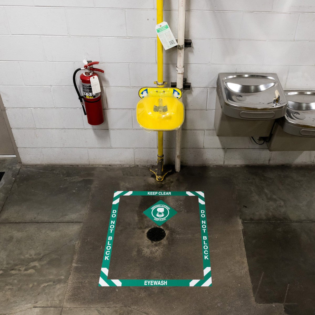 Brady Eye Wash Station Floor Marking Kit with Sign and Border — Mann Supply